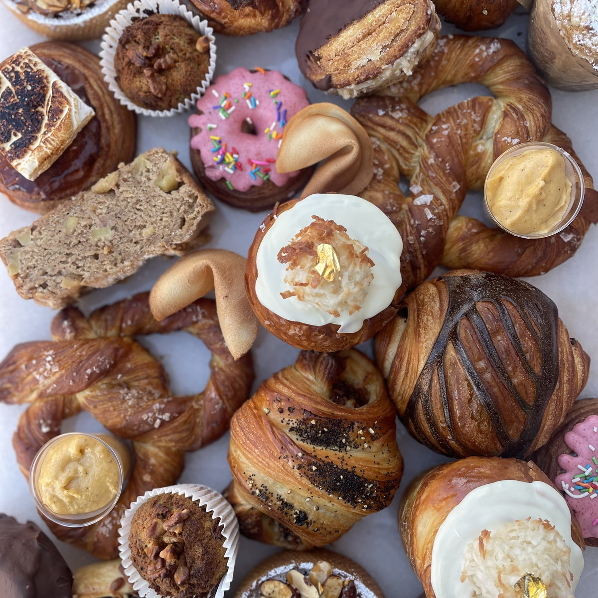 A Bakeshop • Phoenix Bake Shop • Weddings • Cakes • Corporate Events
